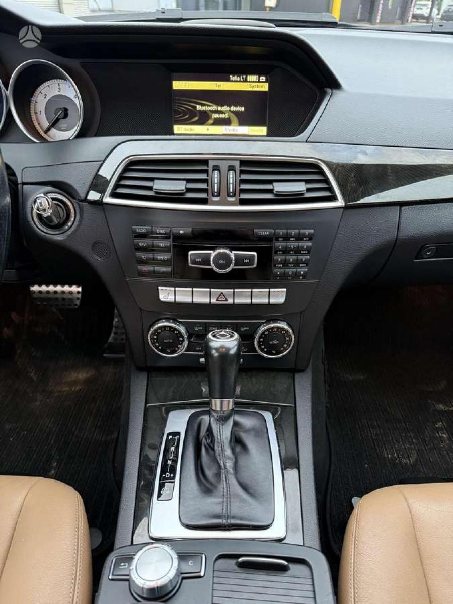 Black Mercedes-Benz c-220 2011 in Siauliai, with an engine capacity of 2.14 L and mileage of 264 thousand km for 6890 €, photo 19 on AUTOMOTO.COM.LV