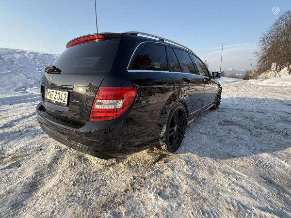 Black Mercedes-Benz c-220 2011 in Kaunas, with an engine capacity of 2.14 L and mileage of 276 thousand km for 6950 €, photo 5 on AUTOMOTO.COM.LV