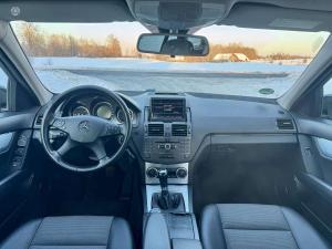Melns Mercedes-Benz c-220 2011 Viļņa, ar dzinēja tilpumu 2.14 L un nobraukumu 256 tūkst. km par 4500 €, foto 9 vietnē AUTOMOTO.COM.LV