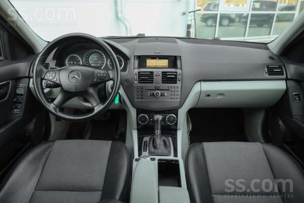 Melns Mercedes-Benz c-220 2011 Rīga, ar dzinēja tilpumu 2.20 L un nobraukumu 0 tūkst. km par 4995 €, foto 5 vietnē AUTOMOTO.COM.LV