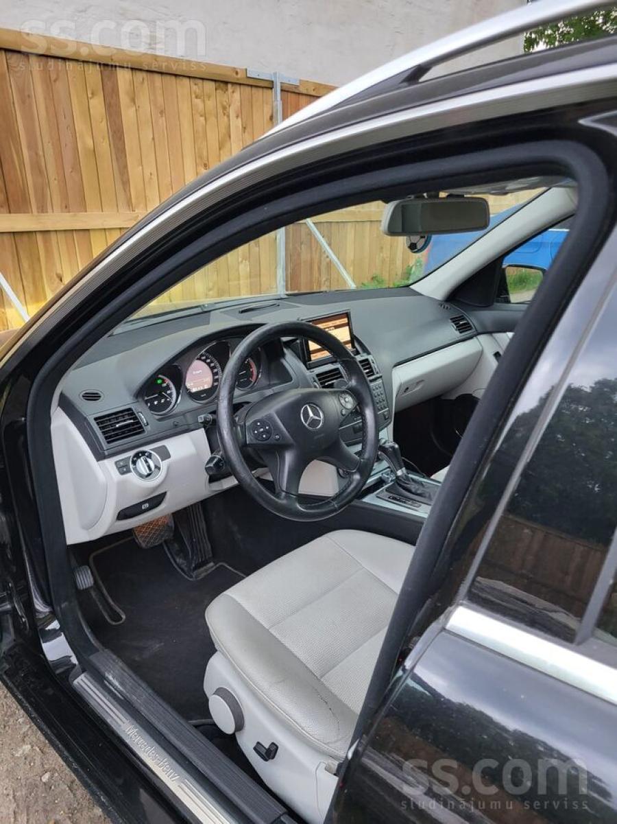 Melns Mercedes-Benz c-220 2011 Rīga, ar dzinēja tilpumu 2.20 L un nobraukumu 332 tūkst. km par 4500 €, foto 6 vietnē AUTOMOTO.COM.LV