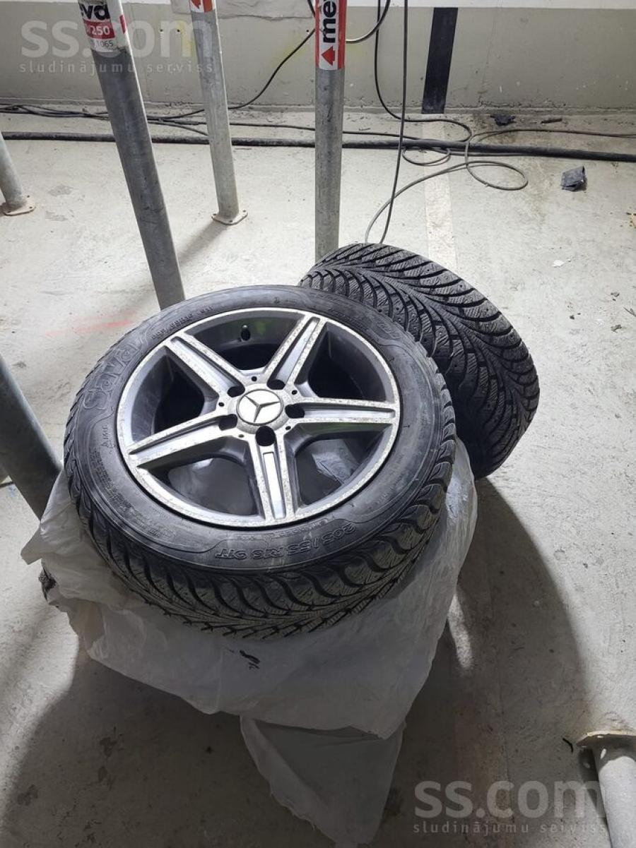 Melns Mercedes-Benz c-220 2011 Rīga, ar dzinēja tilpumu 2.20 L un nobraukumu 332 tūkst. km par 4500 €, foto 12 vietnē AUTOMOTO.COM.LV
