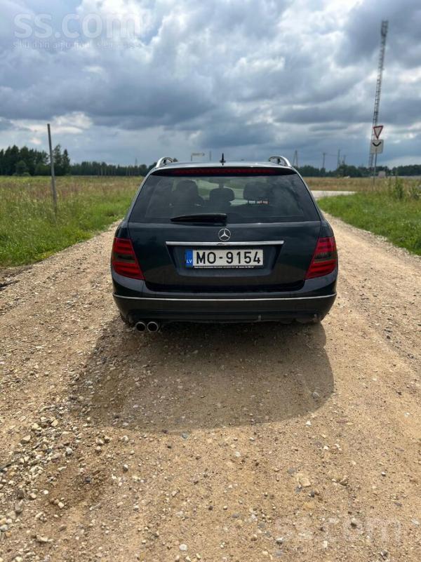 Melns Mercedes-Benz c-220 2011 Rīga, ar dzinēja tilpumu 2.20 L un nobraukumu 279 tūkst. km par 6500 €, foto 6 vietnē AUTOMOTO.COM.LV