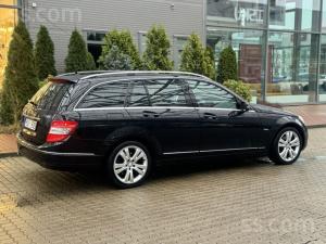 Черный Мерседес Ц 220 2011 в Рига, объемом двигателя 2.20 л и пробегом 324 тыс. км за 5800 €, фото 5 на AUTOMOTO.COM.LV
