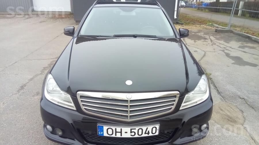 Black Mercedes-Benz c-220 2011 in Cesis, with an engine capacity of 2.20 L and mileage of 252 thousand km for 7500 €, photo 1 on AUTOMOTO.COM.LV