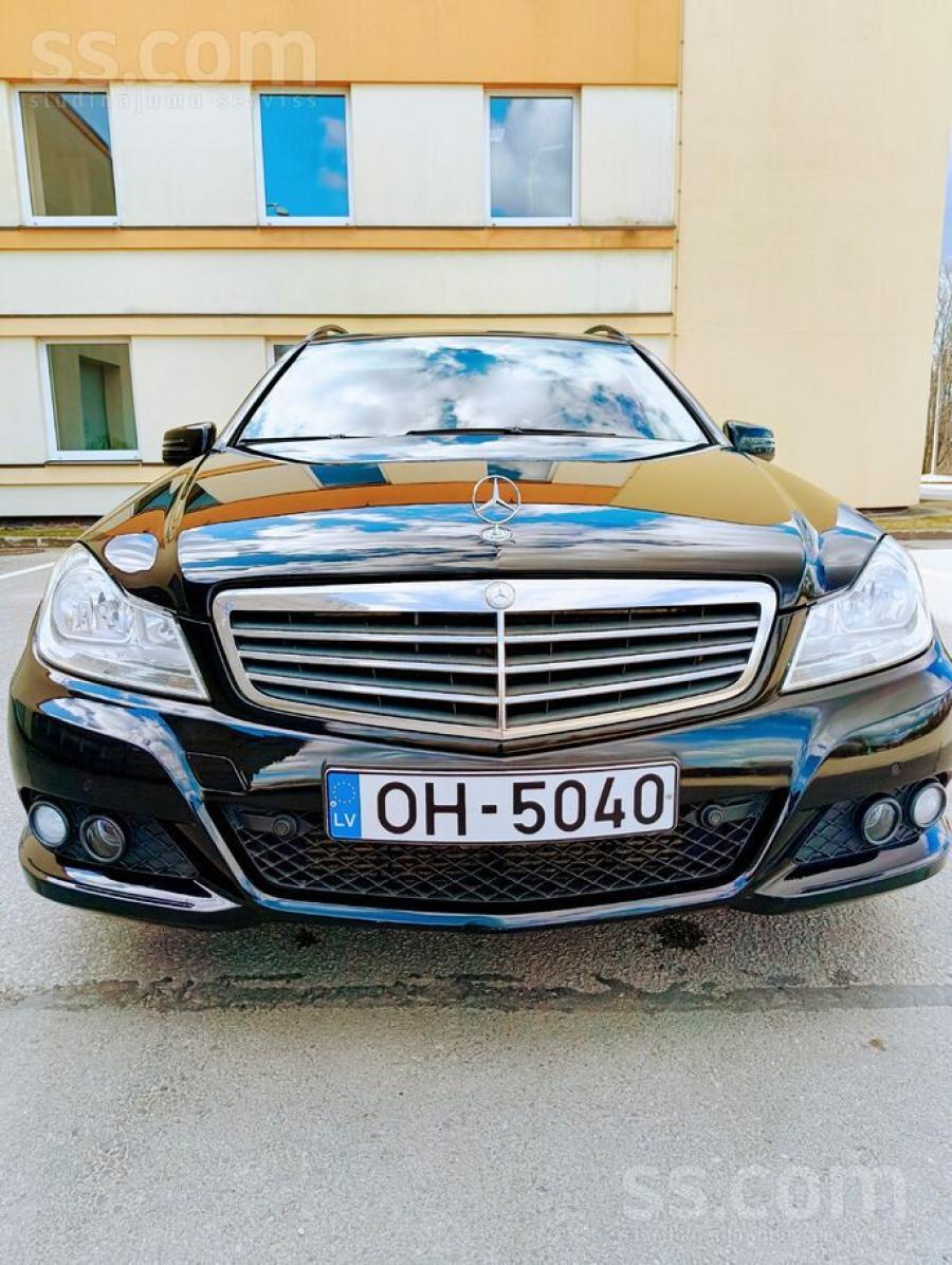 Black Mercedes-Benz c-220 2011 in Cesis, with an engine capacity of 2.20 L and mileage of 252 thousand km for 7500 €, photo 7 on AUTOMOTO.COM.LV