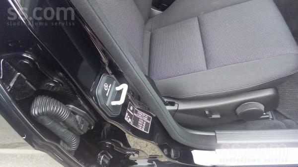 Black Mercedes-Benz c-220 2011 in Cesis, with an engine capacity of 2.20 L and mileage of 252 thousand km for 7500 €, photo 9 on AUTOMOTO.COM.LV