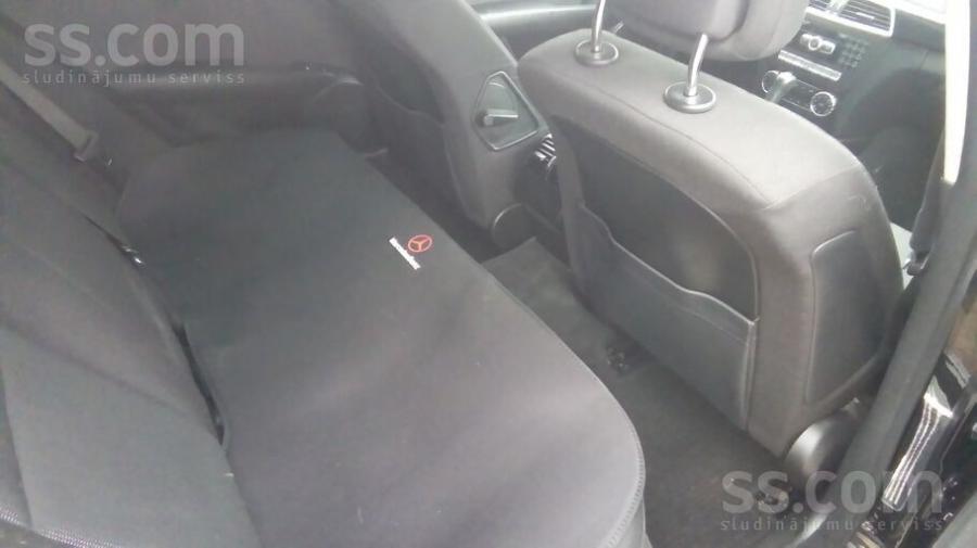 Black Mercedes-Benz c-220 2011 in Cesis, with an engine capacity of 2.20 L and mileage of 252 thousand km for 7500 €, photo 12 on AUTOMOTO.COM.LV