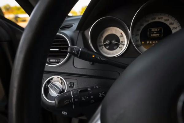 Melns Mercedes-Benz c-220 2011 Jelgava, ar dzinēja tilpumu 2.20 L un nobraukumu 332 tūkst. km par 4900 €, foto 9 vietnē AUTOMOTO.COM.LV