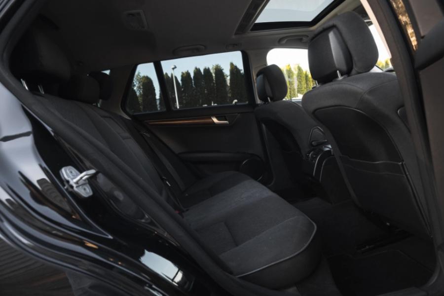 Melns Mercedes-Benz c-220 2011 Rīga, ar dzinēja tilpumu 2.20 L un nobraukumu 332 tūkst. km par 6900 €, foto 19 vietnē AUTOMOTO.COM.LV