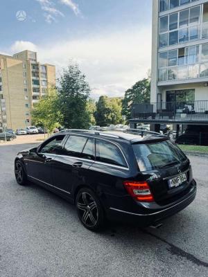 Melns Mercedes-Benz c-220 2011 Kauņa, ar dzinēja tilpumu 2.14 L un nobraukumu 266 tūkst. km par 4750 €, foto 4 vietnē AUTOMOTO.COM.LV