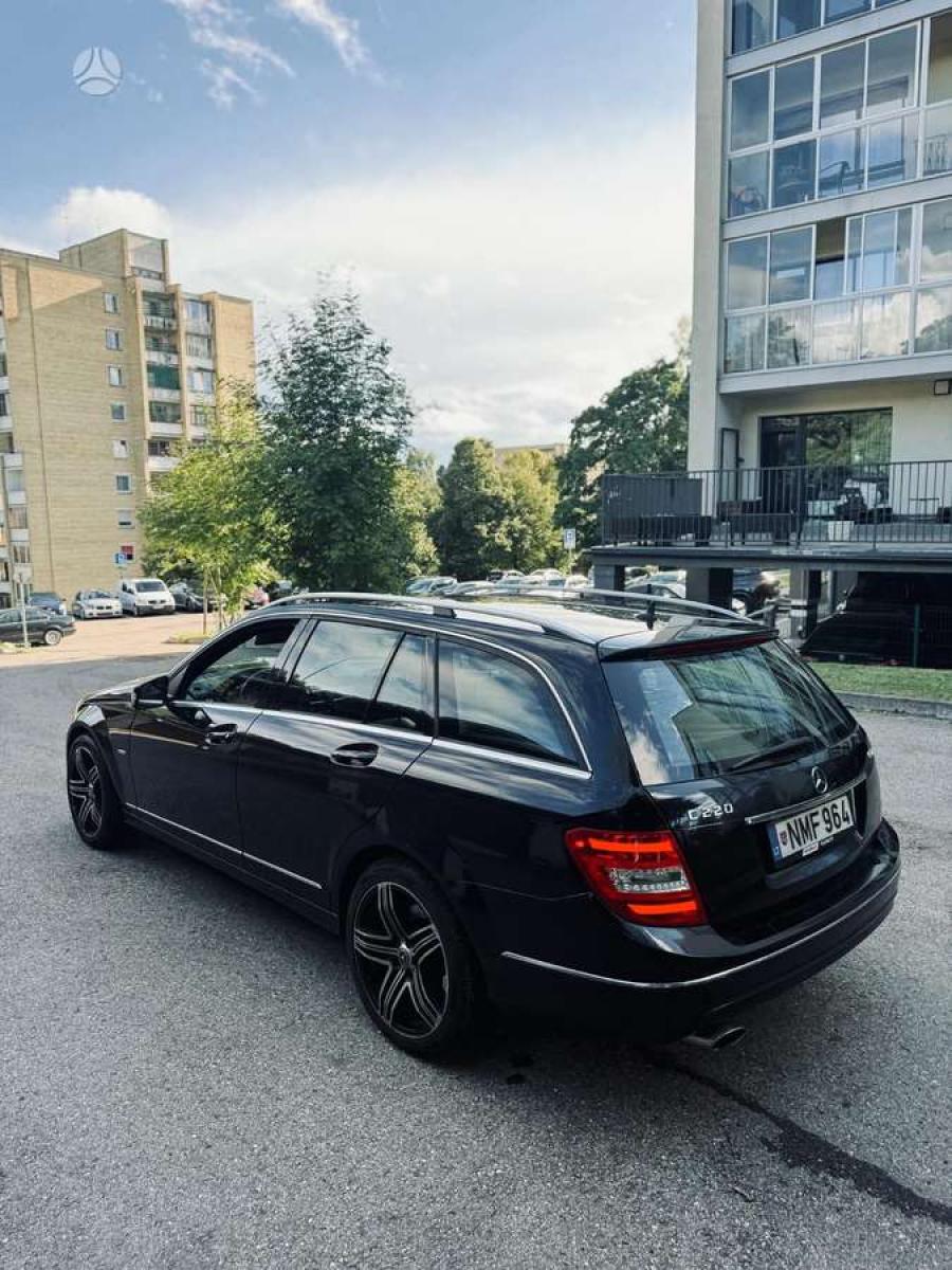 Melns Mercedes-Benz c-220 2011 Kauņa, ar dzinēja tilpumu 2.14 L un nobraukumu 266 tūkst. km par 4750 €, foto 4 vietnē AUTOMOTO.COM.LV