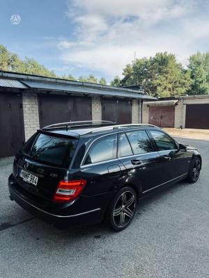 Melns Mercedes-Benz c-220 2011 Kauņa, ar dzinēja tilpumu 2.14 L un nobraukumu 266 tūkst. km par 4750 €, foto 5 vietnē AUTOMOTO.COM.LV