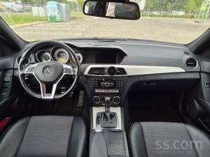 Melns Mercedes-Benz c-220 2011 Rīga, ar dzinēja tilpumu 2.20 L un nobraukumu 298 tūkst. km par 6890 €, foto 7 vietnē AUTOMOTO.COM.LV