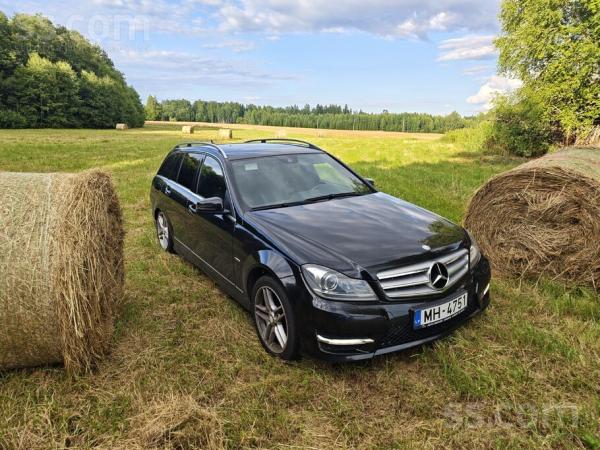 Melns Mercedes-Benz c-220 2011 Rīga, ar dzinēja tilpumu 2.20 L un nobraukumu 298 tūkst. km par 5600 €, foto 4 vietnē AUTOMOTO.COM.LV