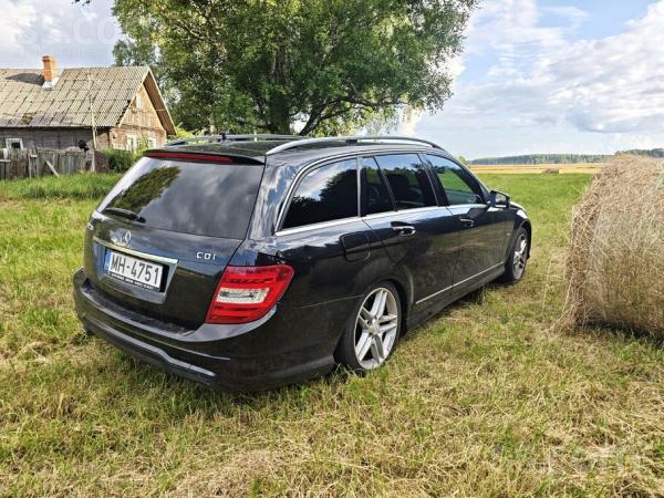 Melns Mercedes-Benz c-220 2011 Rīga, ar dzinēja tilpumu 2.20 L un nobraukumu 298 tūkst. km par 5600 €, foto 10 vietnē AUTOMOTO.COM.LV