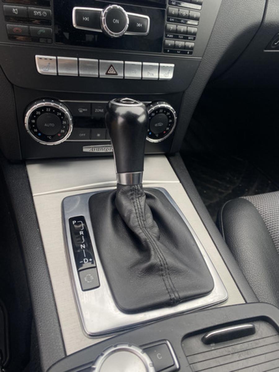 Melns Mercedes-Benz c-220 2011 Tallina, ar dzinēja tilpumu 0.00 L un nobraukumu 279 tūkst. km par 6400 €, foto 10 vietnē AUTOMOTO.COM.LV