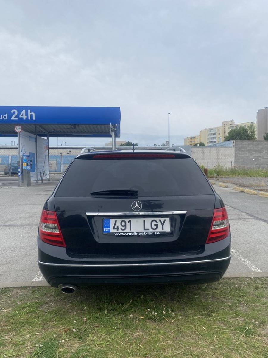 Melns Mercedes-Benz c-220 2011 Tallina, ar dzinēja tilpumu 0.00 L un nobraukumu 279 tūkst. km par 6400 €, foto 19 vietnē AUTOMOTO.COM.LV