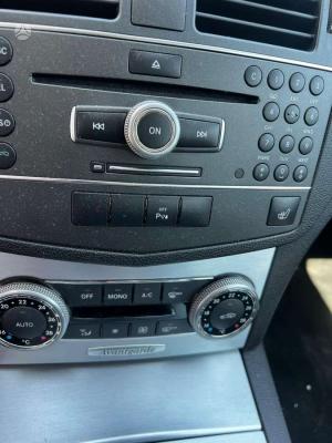 Melns Mercedes-Benz c-220 2011 Jurbarkas, ar dzinēja tilpumu 2.20 L un nobraukumu 390 tūkst. km par 2999 €, foto 9 vietnē AUTOMOTO.COM.LV