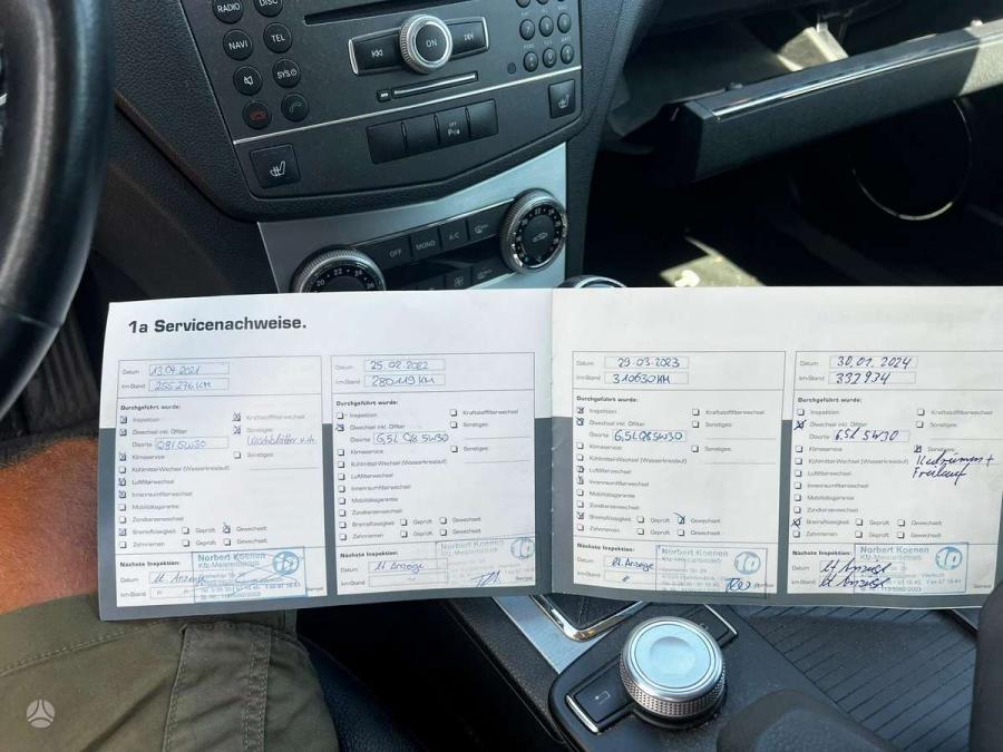Melns Mercedes-Benz c-220 2011 Jurbarkas, ar dzinēja tilpumu 2.20 L un nobraukumu 390 tūkst. km par 2999 €, foto 11 vietnē AUTOMOTO.COM.LV