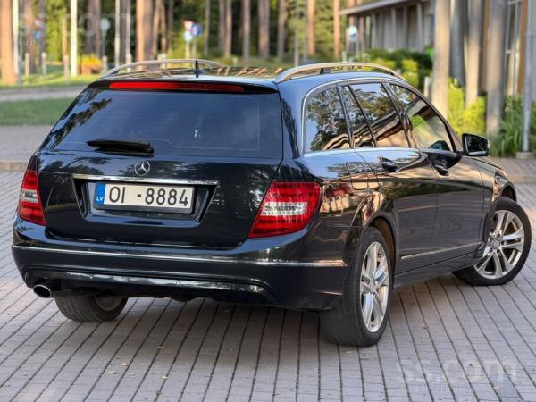 Melns Mercedes-Benz c-220 2011 Ogre, ar dzinēja tilpumu 2.10 L un nobraukumu 270 tūkst. km par 6800 €, foto 5 vietnē AUTOMOTO.COM.LV