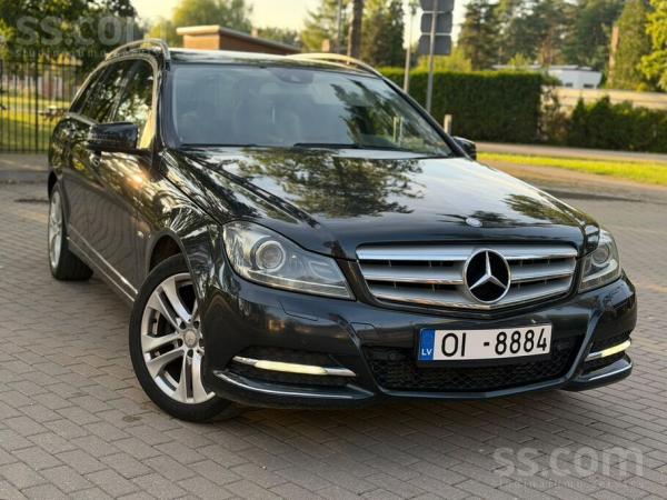 Melns Mercedes-Benz c-220 2011 Ogre, ar dzinēja tilpumu 2.10 L un nobraukumu 270 tūkst. km par 6800 €, foto 7 vietnē AUTOMOTO.COM.LV