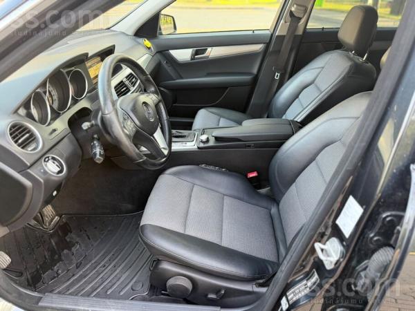 Melns Mercedes-Benz c-220 2011 Ogre, ar dzinēja tilpumu 2.10 L un nobraukumu 270 tūkst. km par 6800 €, foto 9 vietnē AUTOMOTO.COM.LV