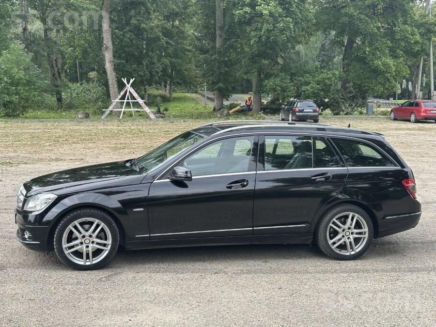 Melns Mercedes-Benz c-220 2011 Rīga, ar dzinēja tilpumu 2.10 L un nobraukumu 339 tūkst. km par 4649 €, foto 4 vietnē AUTOMOTO.COM.LV
