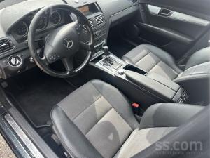 Melns Mercedes-Benz c-220 2011 Rīga, ar dzinēja tilpumu 2.10 L un nobraukumu 339 tūkst. km par 4649 €, foto 8 vietnē AUTOMOTO.COM.LV