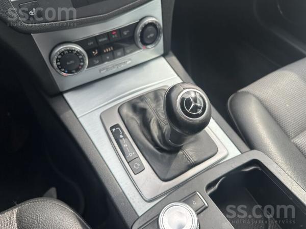 Melns Mercedes-Benz c-220 2011 Rīga, ar dzinēja tilpumu 2.10 L un nobraukumu 339 tūkst. km par 4649 €, foto 9 vietnē AUTOMOTO.COM.LV