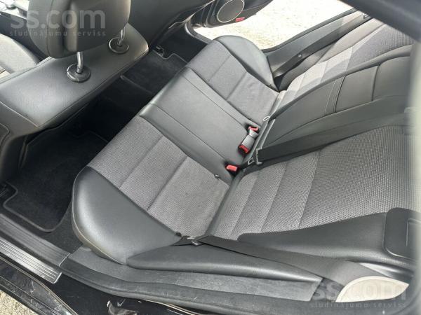 Melns Mercedes-Benz c-220 2011 Rīga, ar dzinēja tilpumu 2.10 L un nobraukumu 339 tūkst. km par 4649 €, foto 10 vietnē AUTOMOTO.COM.LV