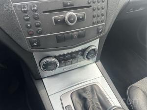 Melns Mercedes-Benz c-220 2011 Rīga, ar dzinēja tilpumu 2.10 L un nobraukumu 339 tūkst. km par 4649 €, foto 12 vietnē AUTOMOTO.COM.LV