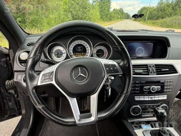 Black Mercedes-Benz c-220 2011 in Tukums, with an engine capacity of 2.20 L and mileage of 312 thousand km for 7950 €, photo 9 on AUTOMOTO.COM.LV