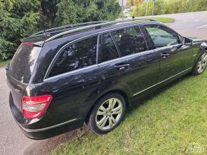Melns Mercedes-Benz c-220 2011 Mažeikiai, ar dzinēja tilpumu 2.20 L un nobraukumu 221 tūkst. km par 4200 €, foto 9 vietnē AUTOMOTO.COM.LV