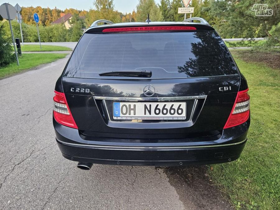 Melns Mercedes-Benz c-220 2011 Mažeikiai, ar dzinēja tilpumu 2.20 L un nobraukumu 221 tūkst. km par 4200 €, foto 14 vietnē AUTOMOTO.COM.LV