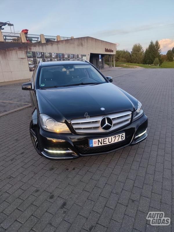 Melns Mercedes-Benz c-220 2011 Anykščiai, ar dzinēja tilpumu 2.10 L un nobraukumu 419 tūkst. km par 4950 €, foto 9 vietnē AUTOMOTO.COM.LV