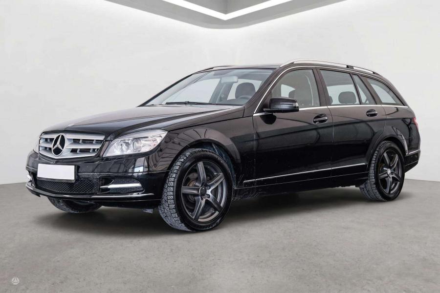 Black Mercedes-Benz c-220 2011 in Kaunas, with an engine capacity of 2.10 L and mileage of 387 thousand km for 5290 €, photo 1 on AUTOMOTO.COM.LV