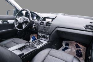 Black Mercedes-Benz c-220 2011 in Kaunas, with an engine capacity of 2.10 L and mileage of 387 thousand km for 5290 €, photo 7 on AUTOMOTO.COM.LV