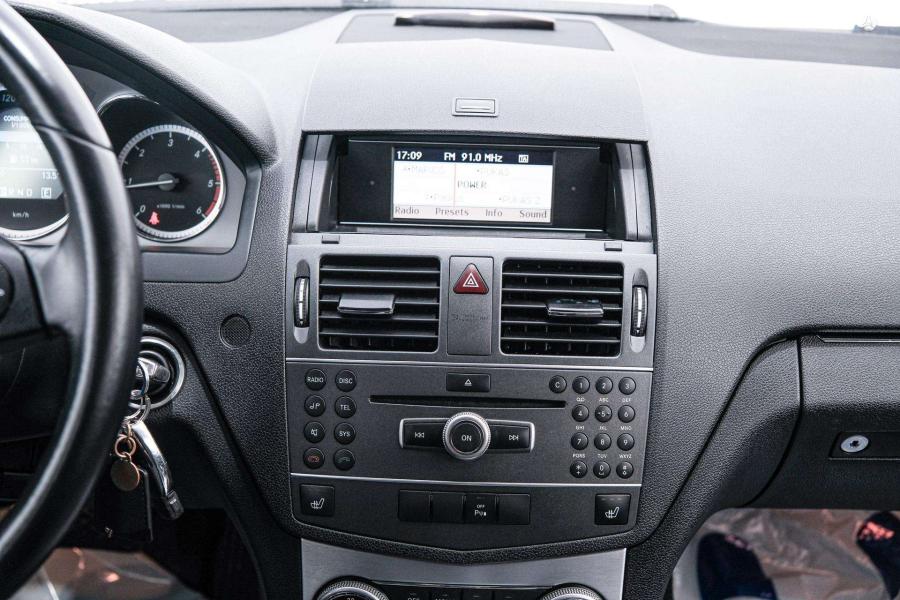 Black Mercedes-Benz c-220 2011 in Kaunas, with an engine capacity of 2.10 L and mileage of 387 thousand km for 5290 €, photo 9 on AUTOMOTO.COM.LV
