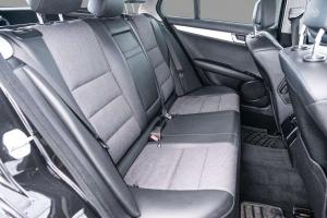 Black Mercedes-Benz c-220 2011 in Kaunas, with an engine capacity of 2.10 L and mileage of 387 thousand km for 5290 €, photo 10 on AUTOMOTO.COM.LV