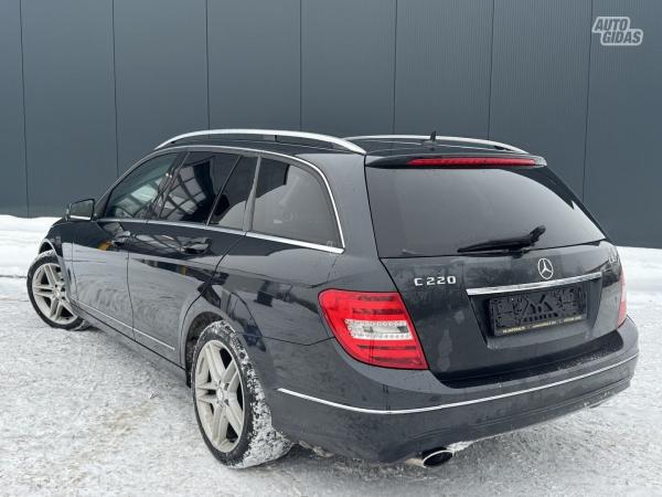 Black Mercedes-Benz c-220 2012 in Panevezys, with an engine capacity of 2.20 L and mileage of 332 thousand km for 5700 €, photo 6 on AUTOMOTO.COM.LV