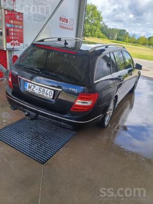 Melns Mercedes-Benz c-220 2012 Rīga, ar dzinēja tilpumu 2.20 L un nobraukumu 425 tūkst. km par 4100 €, foto 4 vietnē AUTOMOTO.COM.LV