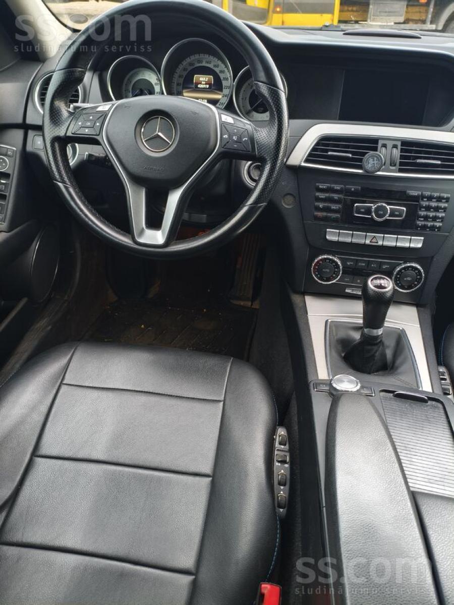 Melns Mercedes-Benz c-220 2012 Rīga, ar dzinēja tilpumu 2.20 L un nobraukumu 425 tūkst. km par 4100 €, foto 6 vietnē AUTOMOTO.COM.LV