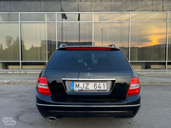 Black Mercedes-Benz c-220 2012 in Panevezys, with an engine capacity of 2.20 L and mileage of 0 thousand km for 4950 €, photo 9 on AUTOMOTO.COM.LV