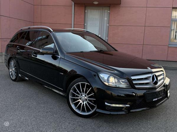 Melns Mercedes-Benz c-220 2012 Utena, ar dzinēja tilpumu 2.14 L un nobraukumu 332 tūkst. km par 5990 €, foto 2 vietnē AUTOMOTO.COM.LV