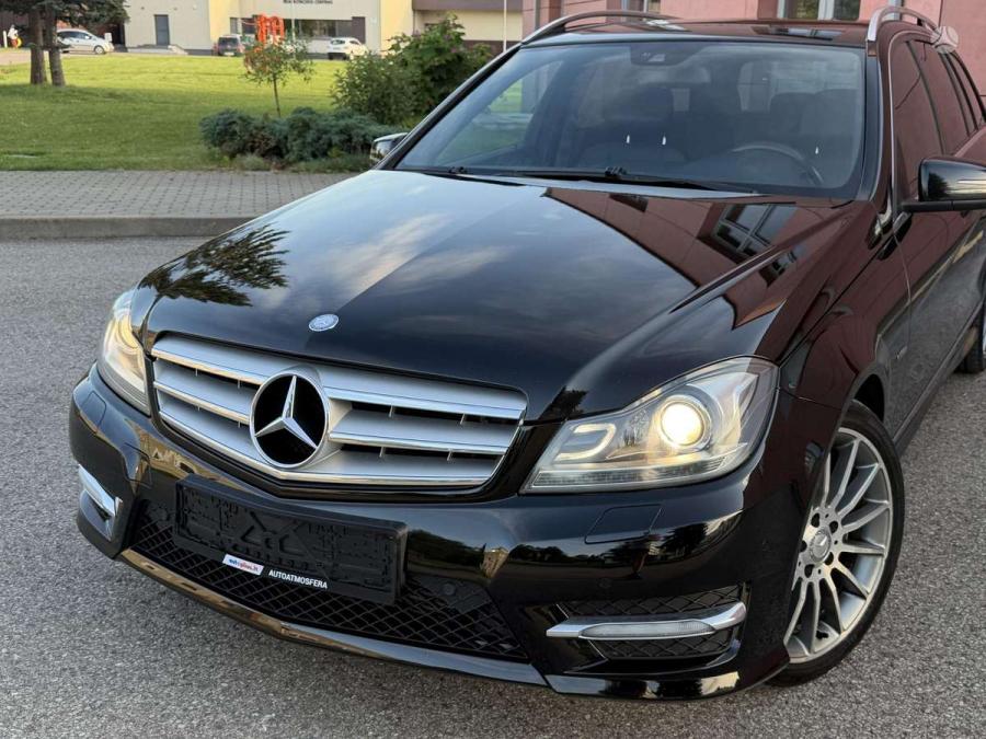 Black Mercedes-Benz c-220 2012 in Utena, with an engine capacity of 2.14 L and mileage of 332 thousand km for 5990 €, photo 11 on AUTOMOTO.COM.LV