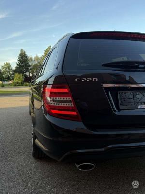 Black Mercedes-Benz c-220 2012 in Utena, with an engine capacity of 2.14 L and mileage of 332 thousand km for 5990 €, photo 17 on AUTOMOTO.COM.LV