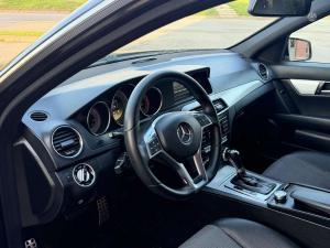 Black Mercedes-Benz c-220 2012 in Utena, with an engine capacity of 2.14 L and mileage of 332 thousand km for 5990 €, photo 24 on AUTOMOTO.COM.LV