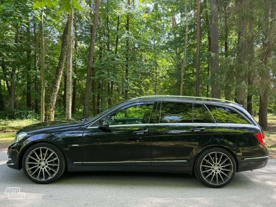Black Mercedes-Benz c-220 2012 in Panevezys, with an engine capacity of 2.20 L and mileage of 0 thousand km for 4850 €, photo 6 on AUTOMOTO.COM.LV