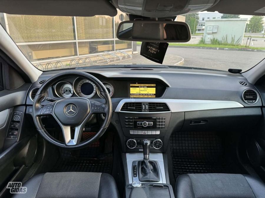 Melns Mercedes-Benz c-220 2012 Panevēža, ar dzinēja tilpumu 2.20 L un nobraukumu 0 tūkst. km par 4750 €, foto 15 vietnē AUTOMOTO.COM.LV
